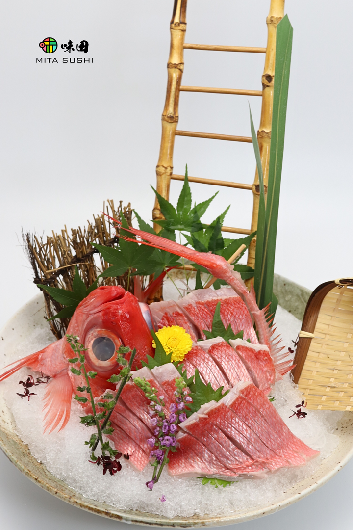 Kinmedai Otsukuri 金目鯛の姿つくり – Mita Sushi